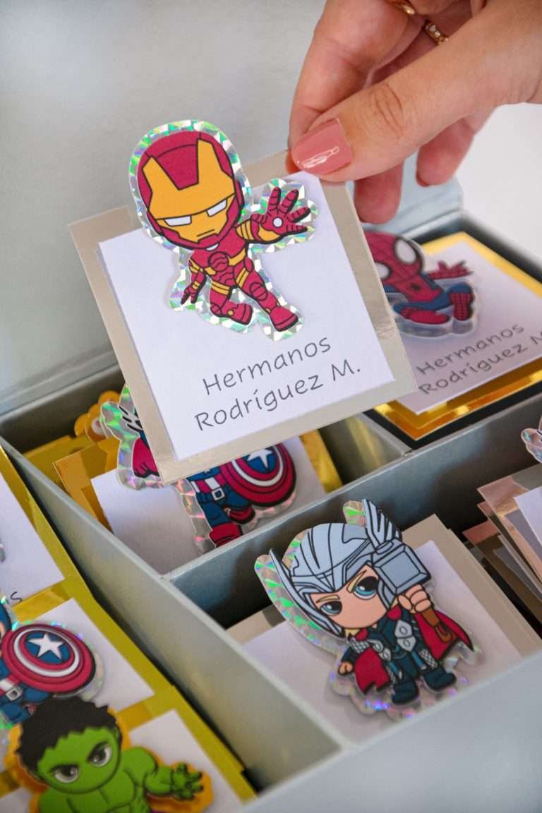 Clearbox 24 tags Avengers - Tag Studio